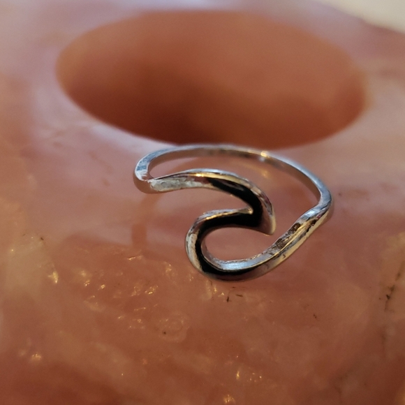 Jewelry | Silver Metal Wave Ring | Poshmark